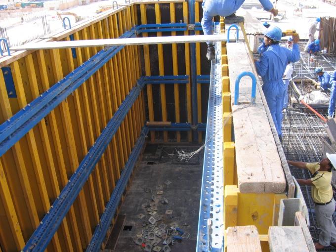 Adjustable Shaft Platform System / Automatic Climbing Formwork For High ...